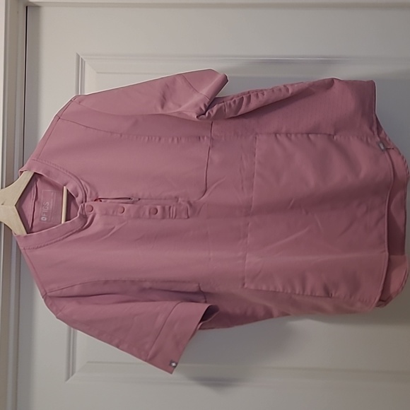 Figs | Tops | Figs Gidya Relaxed Henley Scrub Top Chalk Pink | Poshmark